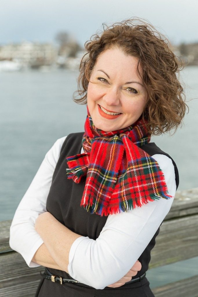 Q&A with Splintered Light author Ginger Johnson - www.crackingthecover.com